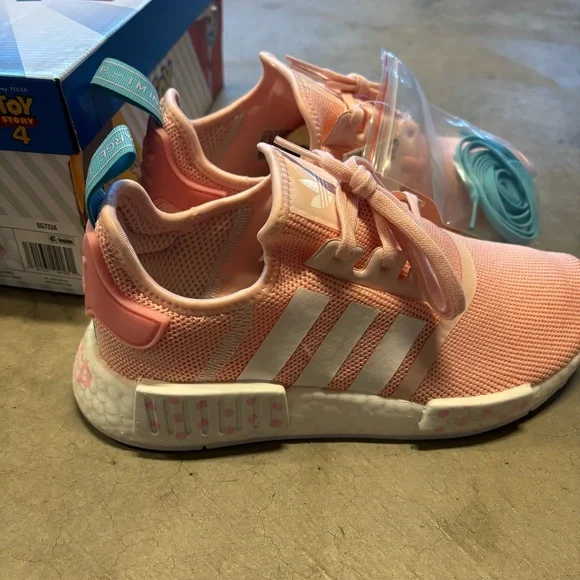 NWT Adidas NMD R1 J Toy Story 4 Bo Peep Youth’s Shoes, Size 5.5, Extra ...